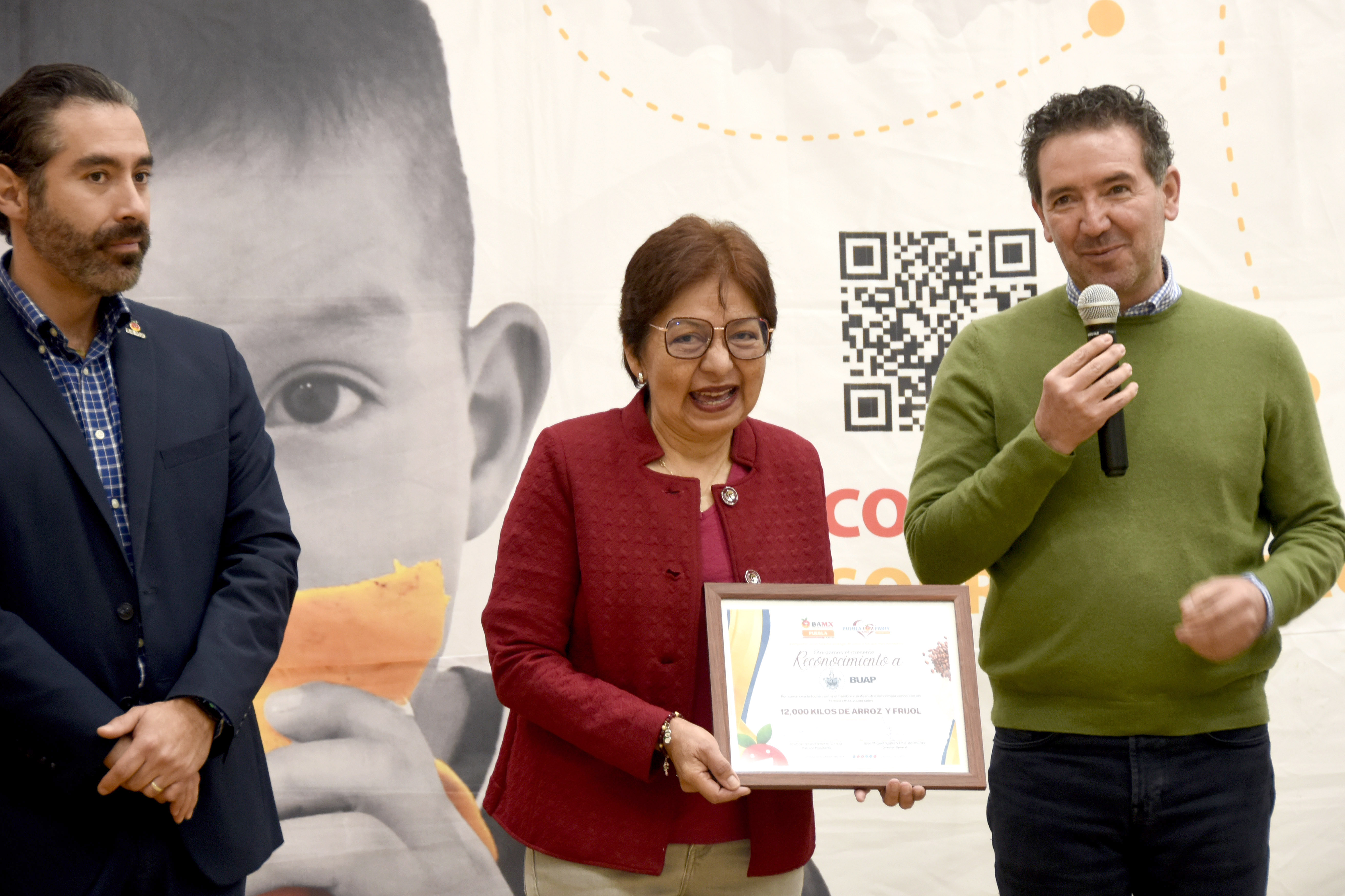 Entrega BUAP 12 mil kilos de arroz y frijol al Banco de Alimentos ... Entrega BUAP 12 mil kilos de arroz y frijol al Banco de Alimentos ...